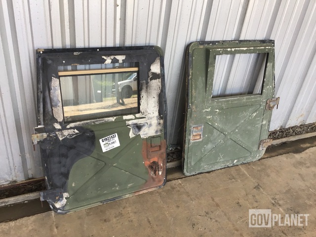 Surplus Set of (2) HMMWV Humvee Doors in Hooks, Texas, United States ...
