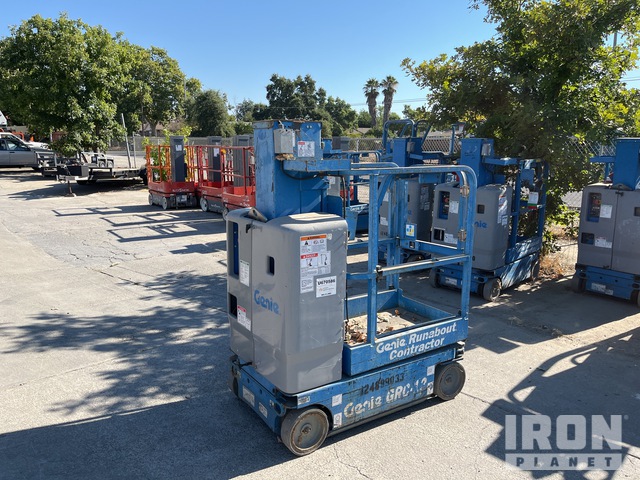 2014 Genie GRC-12 Electric Vertical Mast Lift in Rio Linda, California ...