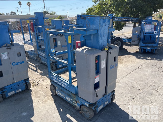 2014 Genie GRC-12 Electric Vertical Mast Lift in Rio Linda, California ...