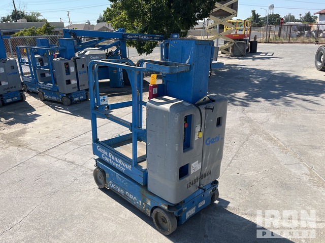 2014 Genie GRC-12 Electric Vertical Mast Lift in Rio Linda, California ...