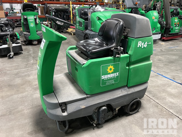 2017 Tennant R14 Ride-On Electric Floor Scrubber in Hayward, California ...