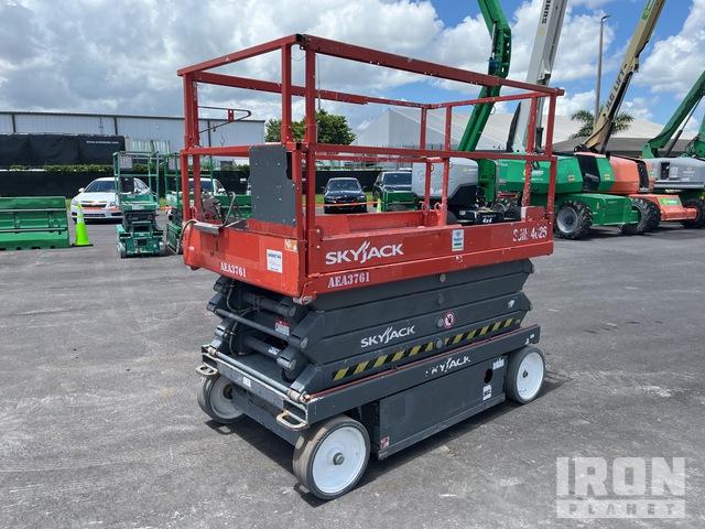 2017 Skyjack SJIII-4626 Electric Scissor Lift in Medley, Florida ...
