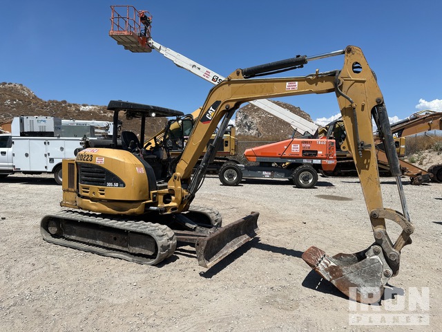 2011 Cat 305.5D Mini Excavator in Riverside, California, United States ...