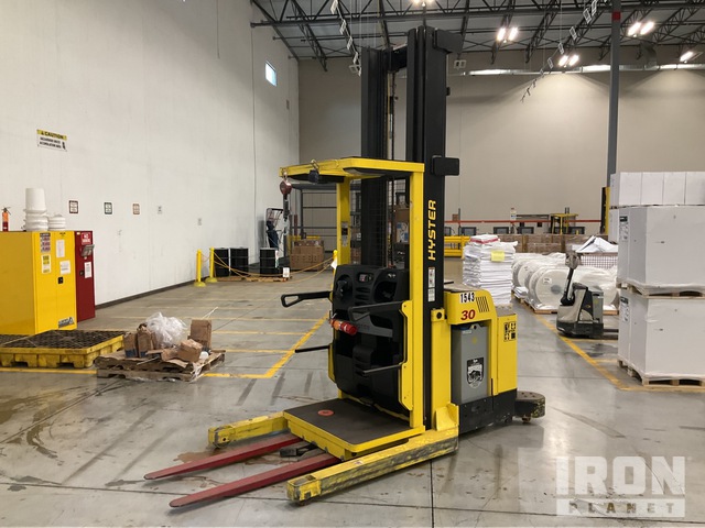 2013 Hyster R30XMA3 3000 lb Order Picker in Richmond, Virginia, United ...