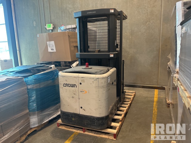 Crown SP3400 3000 lb Electric Forklift in Salt Lake City, Utah, United ...