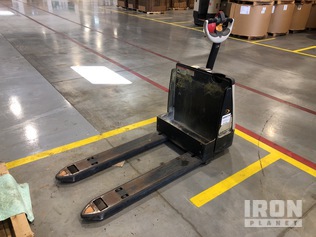 2019 Crown WP3045-45 Electric Pallet Jack in Stow, Ohio, United States ...
