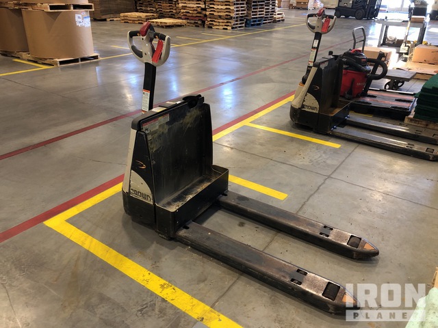 2019 Crown WP3045-45 Electric Pallet Jack in Stow, Ohio, United States ...