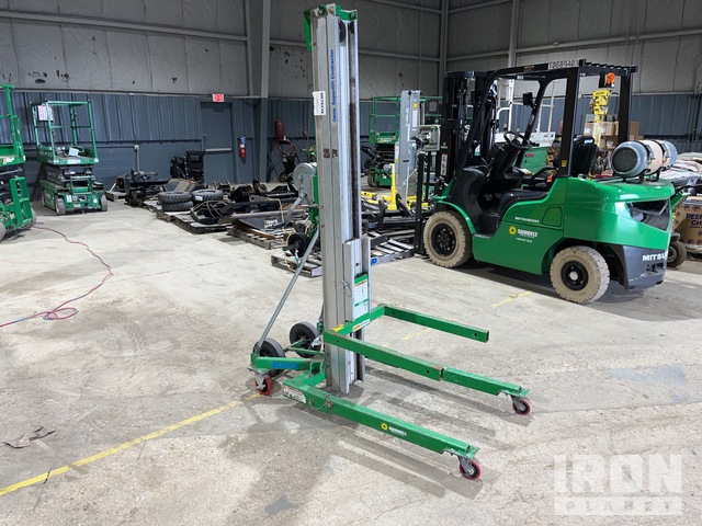 2016 Genie SLC-12 Material Hoist in MOUNT PROSPECT, Illinois, United ...