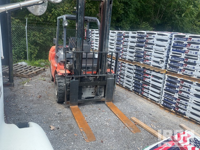 Toyota 7FDU35 8000 lb Pneumatic Tire Forklift in Dayton, Tennessee ...