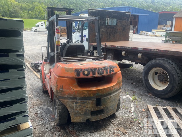 Toyota 7FDU35 8000 lb Pneumatic Tire Forklift in Dayton, Tennessee ...