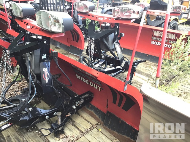 Western Wideout Ultra Finish 8 ft-10 ft Snow Plow in Warrington ...