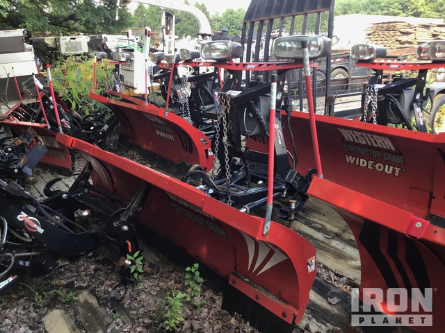 Western Wideout Ultra Finish 8 ft-10 ft Snow Plow in Warrington ...