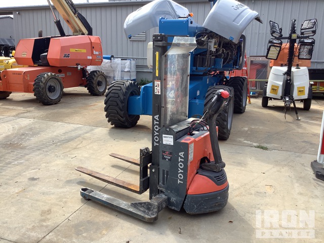 2018 (unverified) Toyota 8BWS13 2500 lb Electric Stacker in Raleigh ...