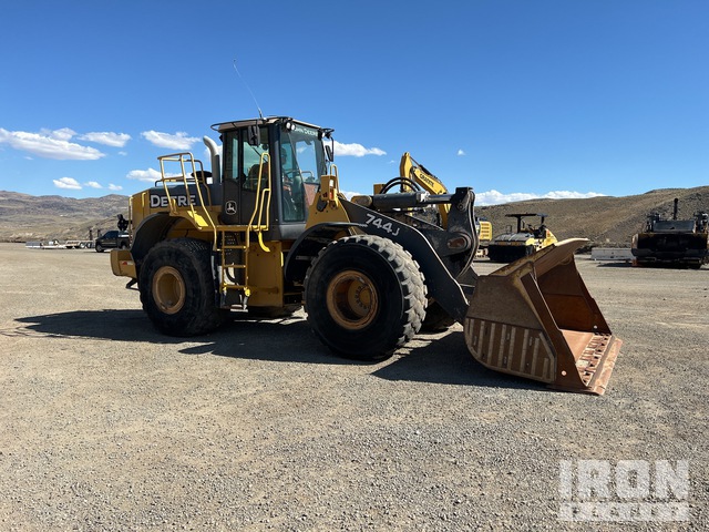 2006 John Deere 744J Wheel Loader in Sparks, Nevada, United States ...