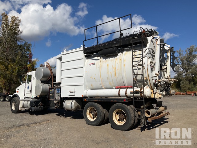 Vactor Guzzler on 2011 Kenworth T800 6x4 Vacuum Excavator Truck in ...