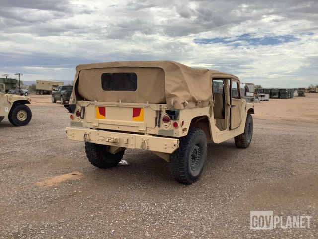 Surplus 2004 AM General M1097A2 HMMWV 4 Door Soft Top w/Truck Body in ...