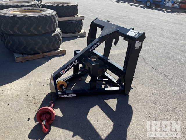 2018 Bradco 4000 lb Winch Attachment - Fits Extreme Telehandler in ...