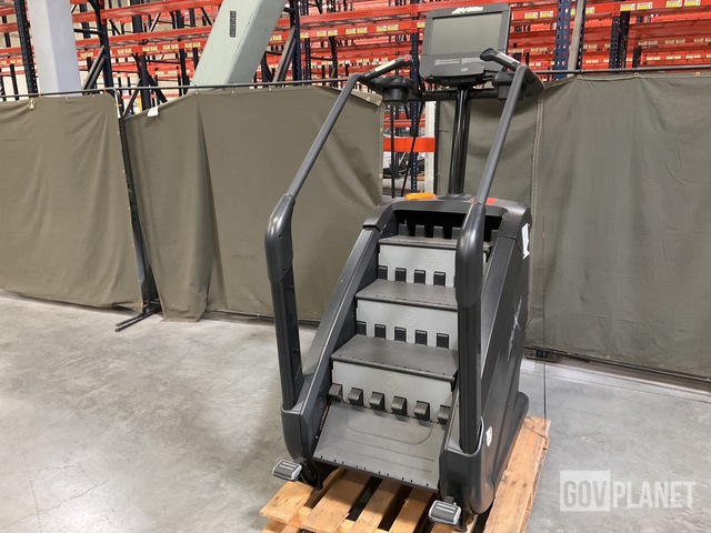 Surplus Life Fitness 95P PowerMill Climber in North Las Vegas, Nevada ...