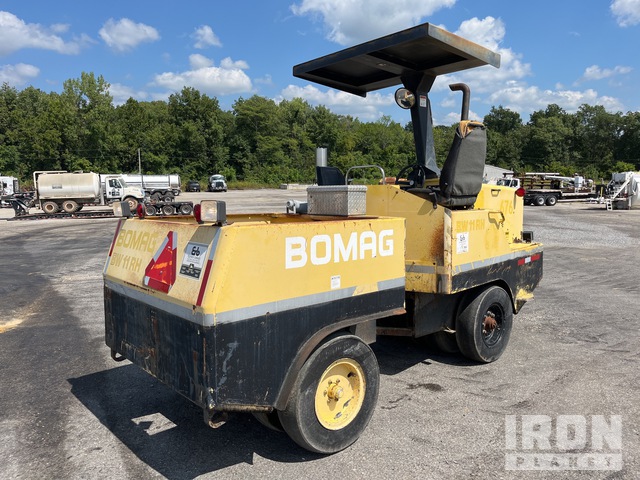 2006 Bomag BW11RH 9 Wheel Pneumatic Roller in Mount Carmel, Illinois ...
