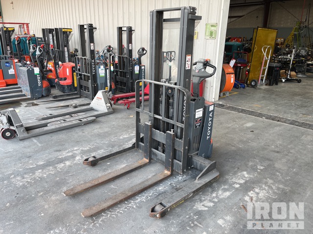 2018 Toyota 8BWS13 2500 lb Electric Forklift in TAMPA, Florida, United ...