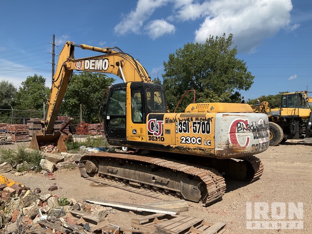 2002 John Deere 230C Tracked Excavator in Cleveland, Ohio, United ...