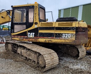 1996 Cat 320L Tracked Excavator in Grayslake, Illinois, United States ...