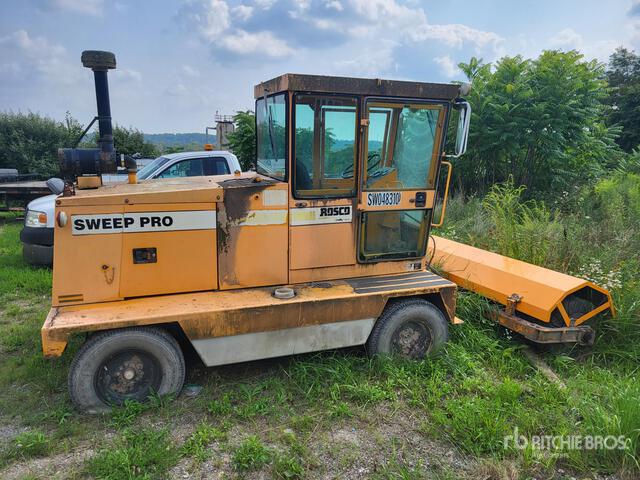 2002 Rosco SW-Pro Self-Propelled Broom in Imperial, Pennsylvania ...