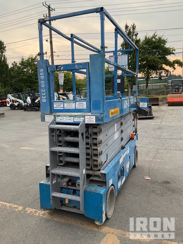 Genie GS-3232 Electric Scissor Lift in Seattle, Washington, United ...