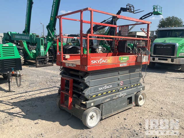 2014 Skyjack SJIII 4632 Electric Scissor Lift in Paducah, Kentucky ...