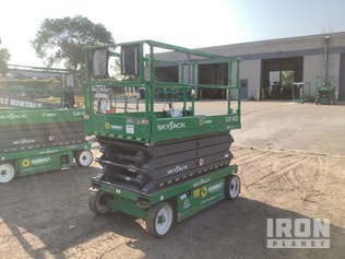2015 Skyjack SJIII-4632 Electric Scissor Lift in Rogers, Minnesota ...