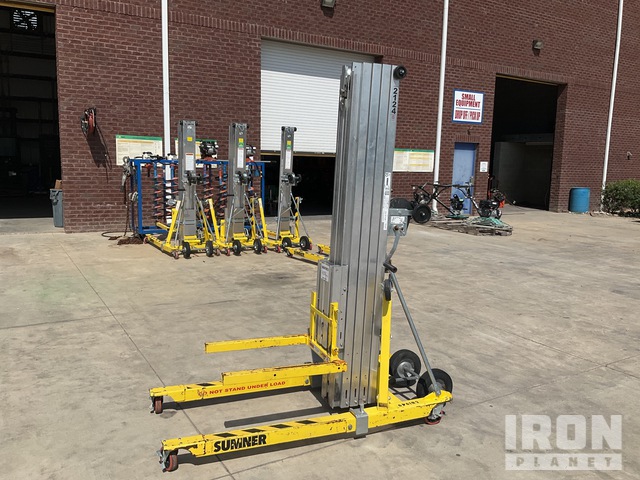 2019 Sumner 2124 Material Hoist in Little River, South Carolina, United ...