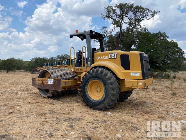 2002 Cat CP-563D Padfoot Drum Compactor in San Marcos, Texas, United ...