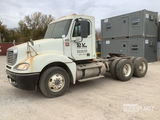 2007 Freightliner Columbia 6x4 T/A Day Cab Truck Tractor in Des Moines ...