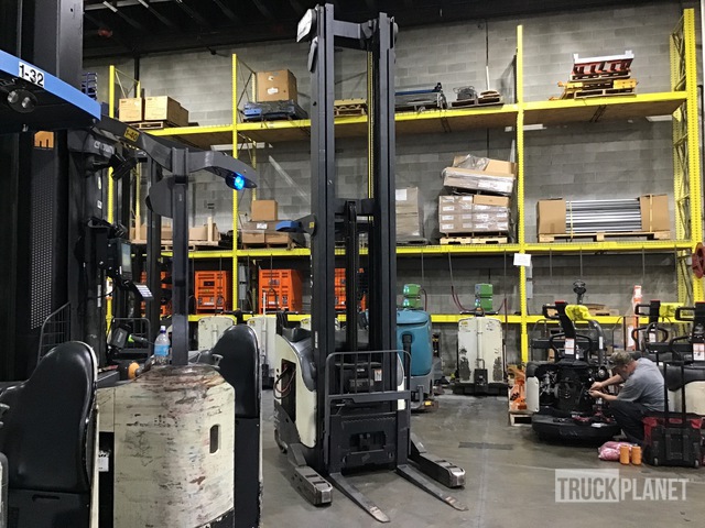 2007 Crown RR5225-45 4500 lb Electric Forklift in Contoocook, New ...