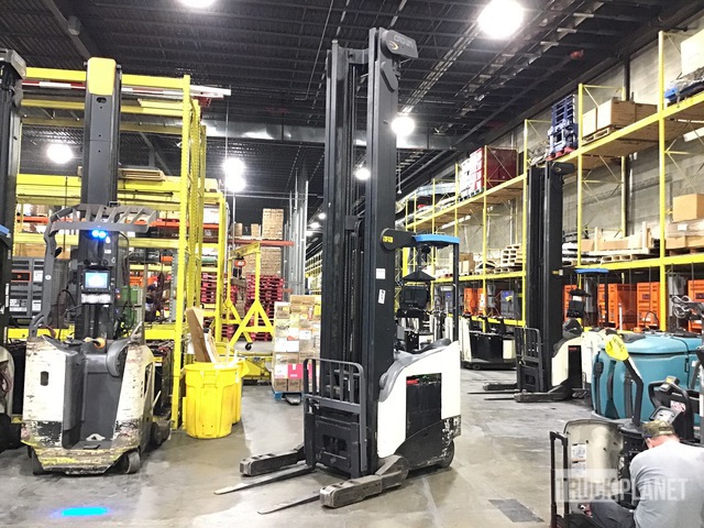 2007 Crown RR5225-45 4500 lb Electric Forklift in Contoocook, New ...