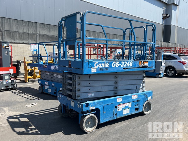 2015 Genie GS-3246 Electric Scissor Lift in Sun Valley, California ...