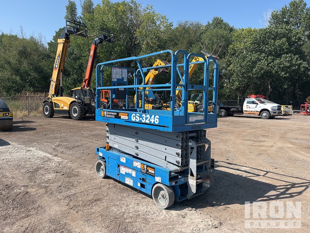 2015 Genie GS3246 Electric Scissor Lift in Ogden, Utah, United States ...
