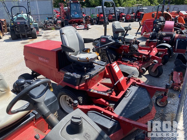 Toro 223-D Ride-On Lawn Mower in Berkeley, Missouri, United States ...