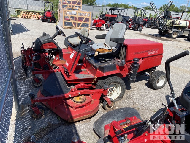 Toro 223-D Ride-On Lawn Mower in Berkeley, Missouri, United States ...