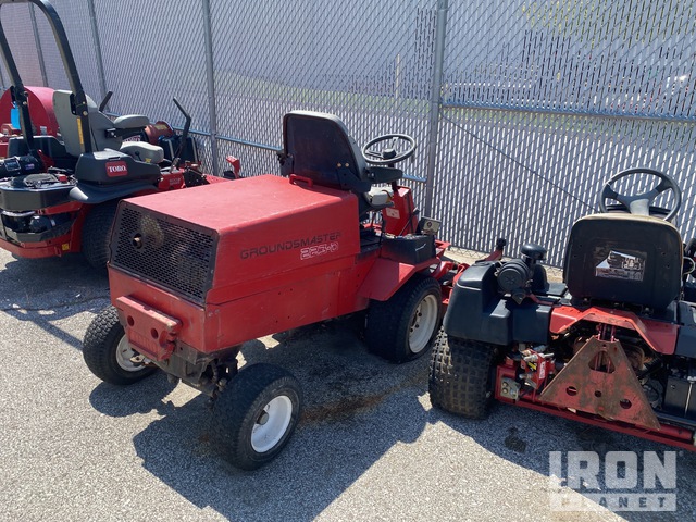 Toro 223-D Ride-On Lawn Mower in Berkeley, Missouri, United States ...