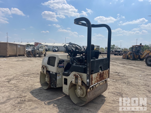2004 Ingersoll-Rand DD-24 Double Drum Roller in Pasadena, Texas, United ...