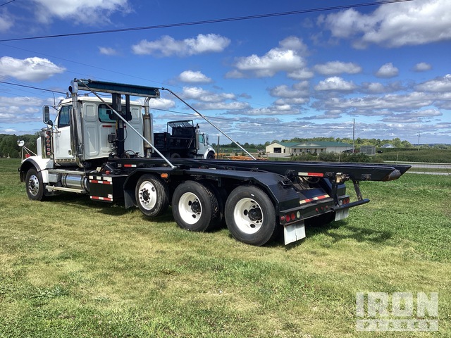 2005 Western Star 4900FA 8x4 Roll-Off Truck in Peebles, Ohio, United ...