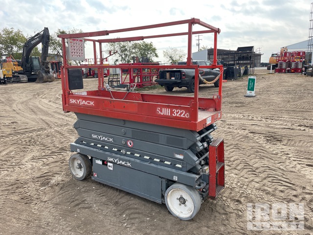2016 Skyjack SJIII-3226 Electric Scissor Lift in AUSTIN, Texas, United ...