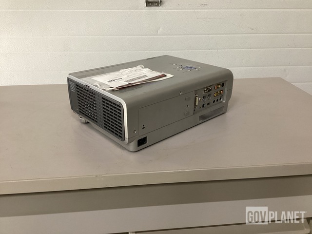 Surplus Sanyo PLC-XU60 Pro Xtra X Multi-Verse Projector in Wasilla ...