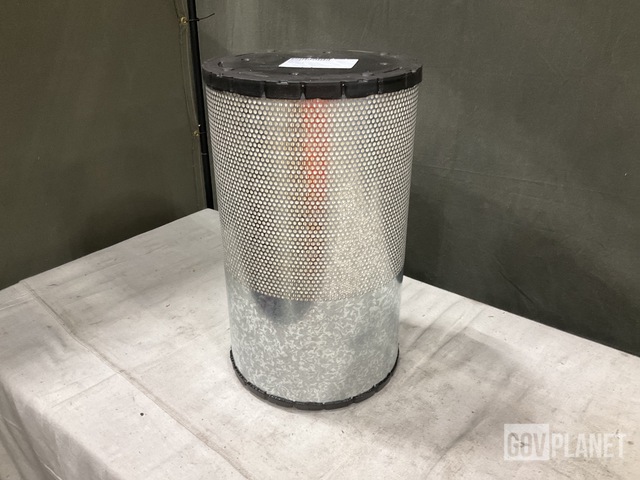 Surplus (10) Fleetguard AF25454 Air Filters in Chambersburg ...