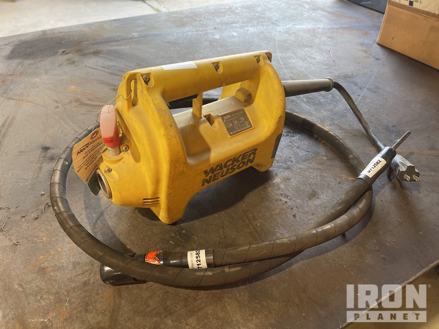 2015 Wacker Neuson M2500 Electric Concrete Vibrator in Chicago ...