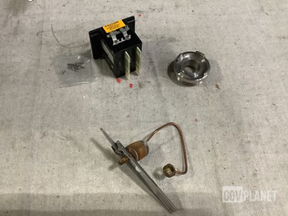 Surplus (4) Rotary Switches, (3) Bellows Flappers, (1) Valve Seat ...