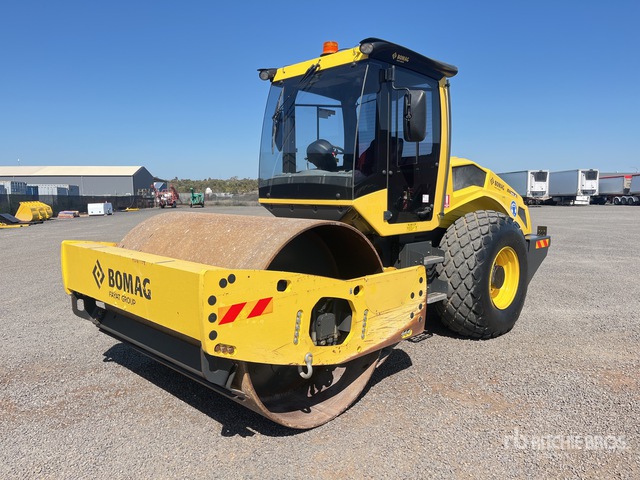 2017 Bomag BW213D-5 Smooth Drum Compactor in Dubbo, New South Wales ...