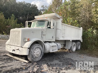 2017 Peterbilt 365 6x4 T/A Dump Truck in Ste. Genevieve, Missouri ...