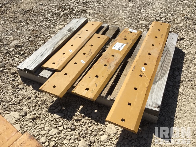 Quantity of (4) Cat D5 - D6 Cutting Edges in Lewistown, Montana, United ...